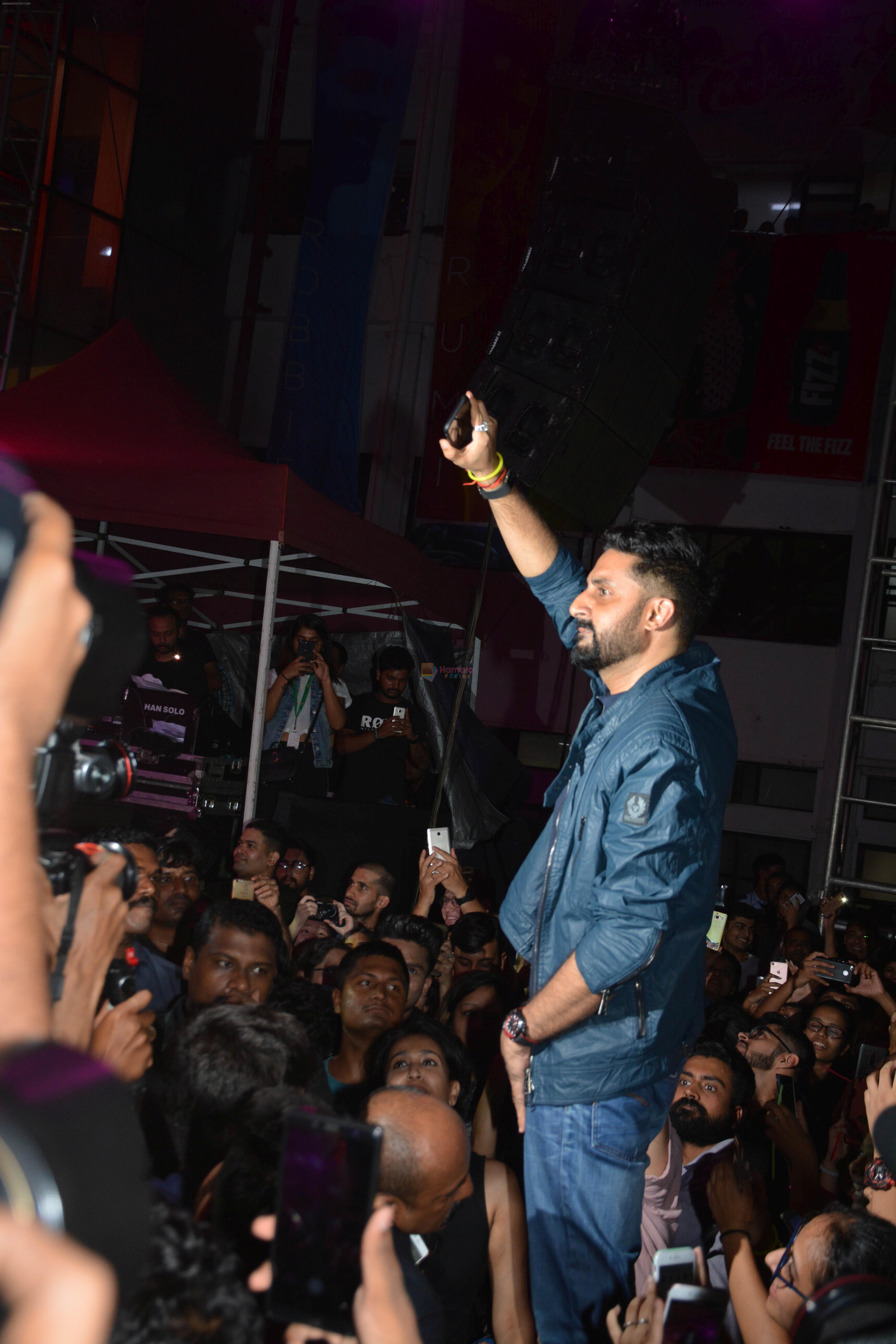 Abhishek Bachchan at Manmarziyaan Music Concert in NM College In Juhu on 19th Aug 2018 ...